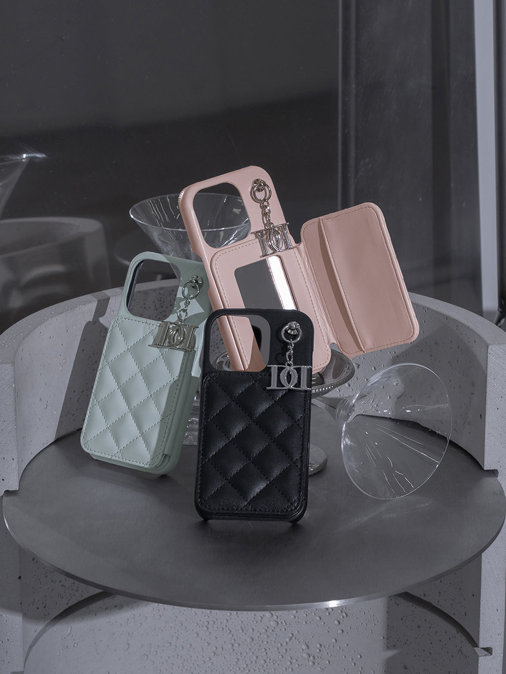 【予約商品】キルティングミラーDDチャームiPhoneケース – Darich (ダーリッチ)